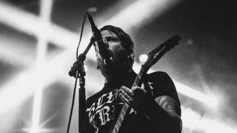 Fallece Derek Jones, guitarrista de Falling in Reverse a los 35 años ...