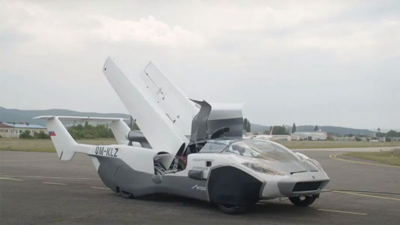 AirCar, auto que se convierte en avión, tiene exitoso primer vuelo de ...