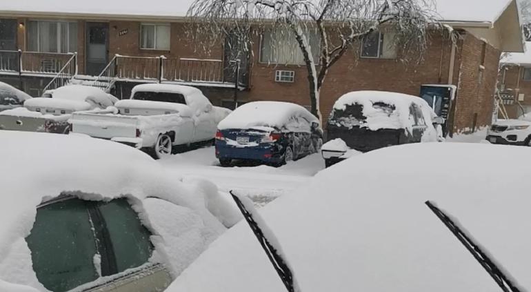 Cae fuerte nevada en Colorado, EEUU, continúa descenso de temperaturas ...