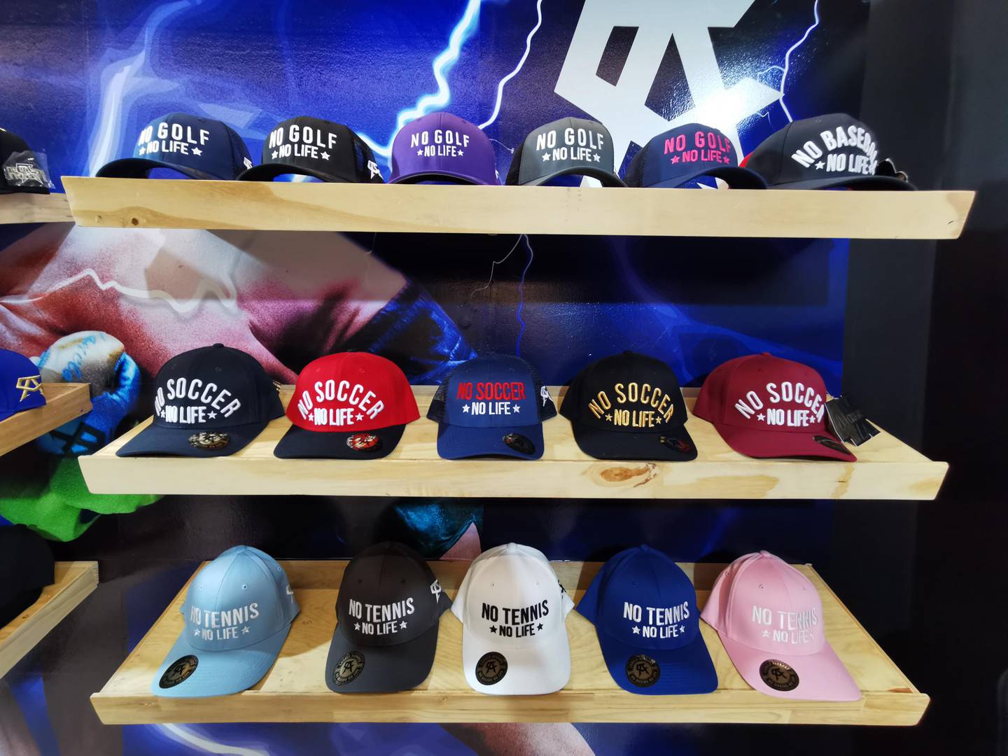 “Canelo” Álvarez desarrolla e imprime su sello en su línea de ropa ...