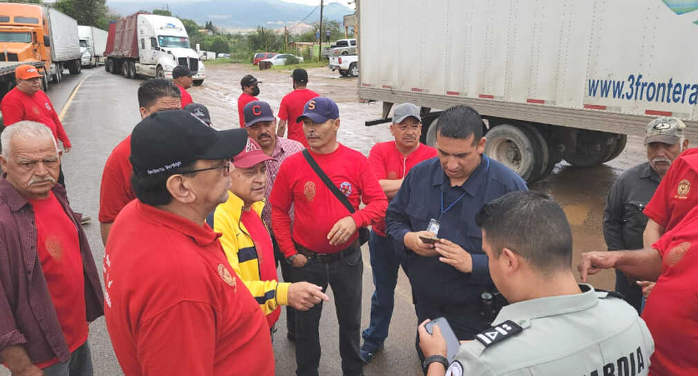 Bloquean, otra vez, mineros de Cananea carretera Ímuris; piden atención ...