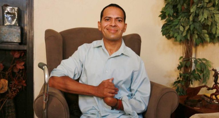 Julio Frías: Sobrevivió a un derrame cerebral, renació con un propósito ...