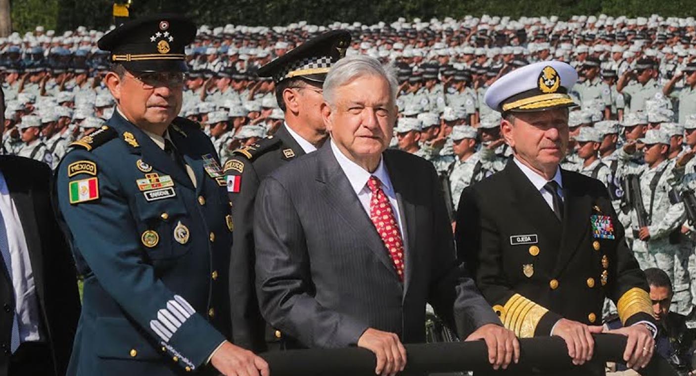 AMLO propone consulta popular sobre permanencia del Ejército en las ...