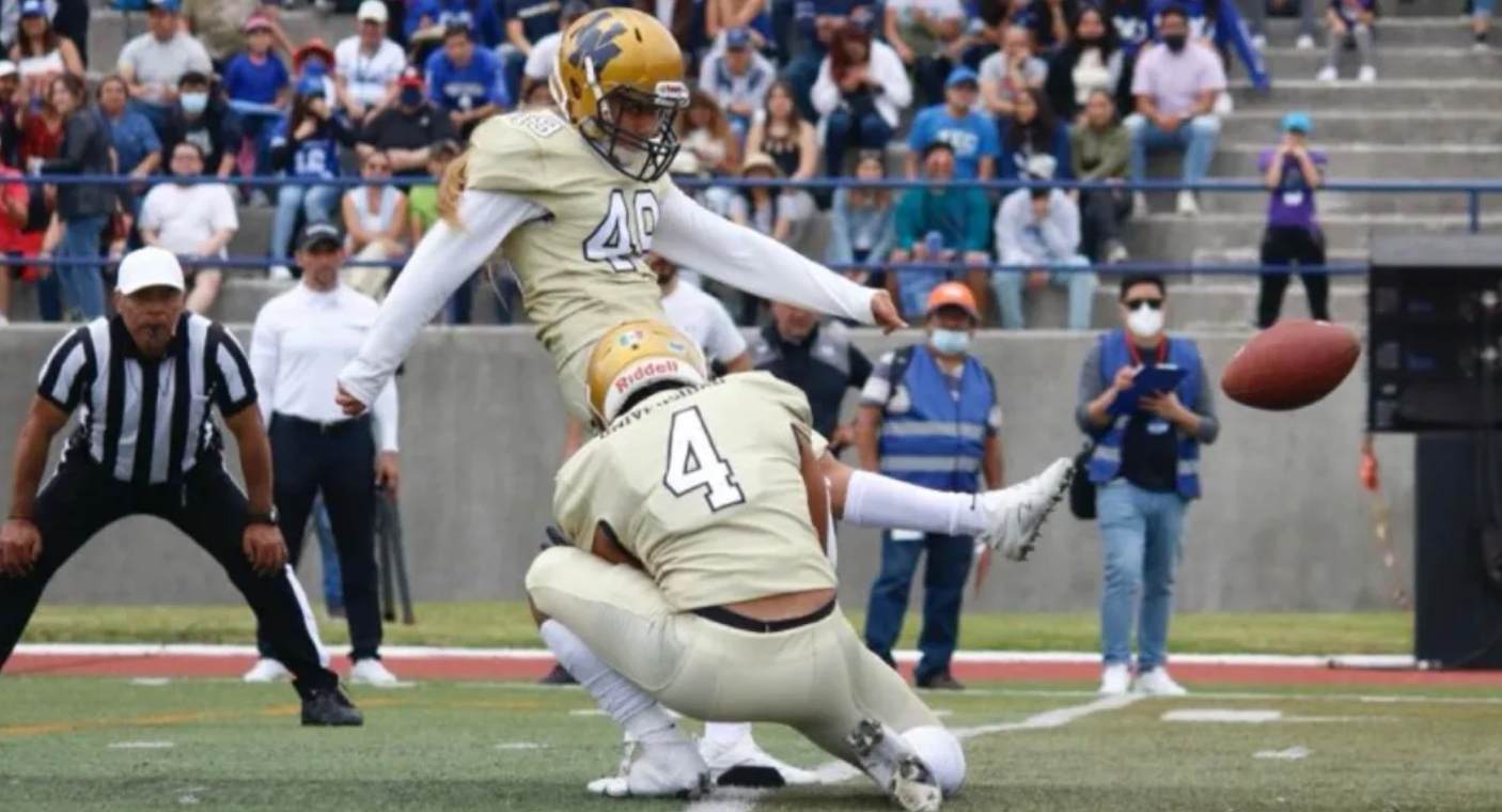 Andrea Martínez se vuelve la primera mujer en jugar en la Onefa ...