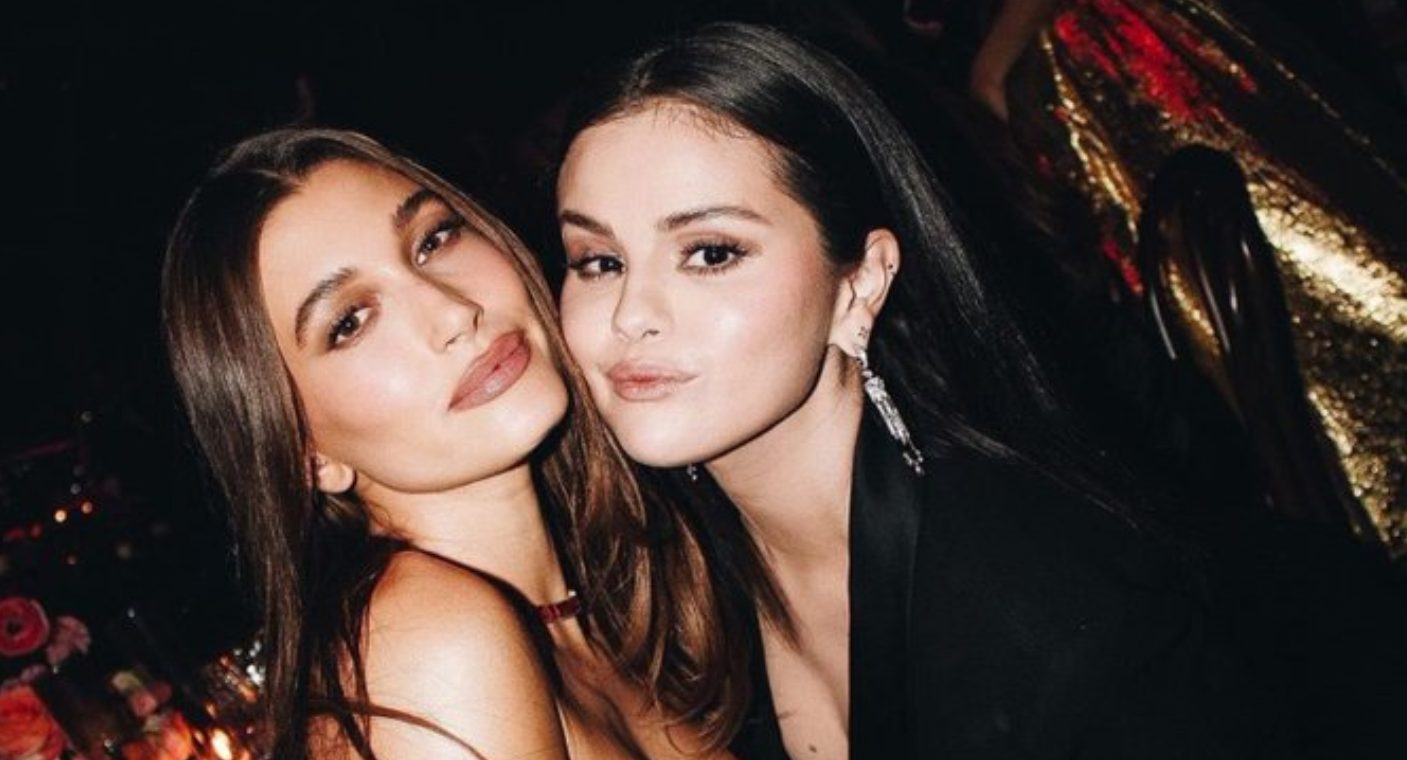 Selena Gomez y Hailey Bieber son fotografiadas juntas en la Gala del ...