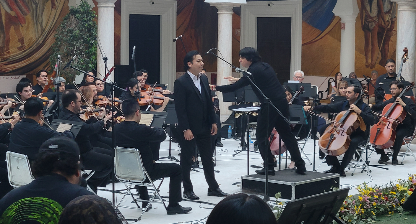 Entregan medalla a tenor sonorense Jesús León en Fiestas del Pitic 2024 ...