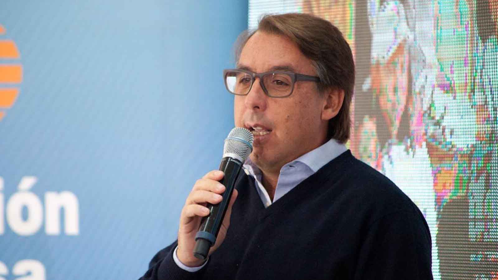 Emilio Azcárraga deja su cargo como presidente de Televisa; pide ...