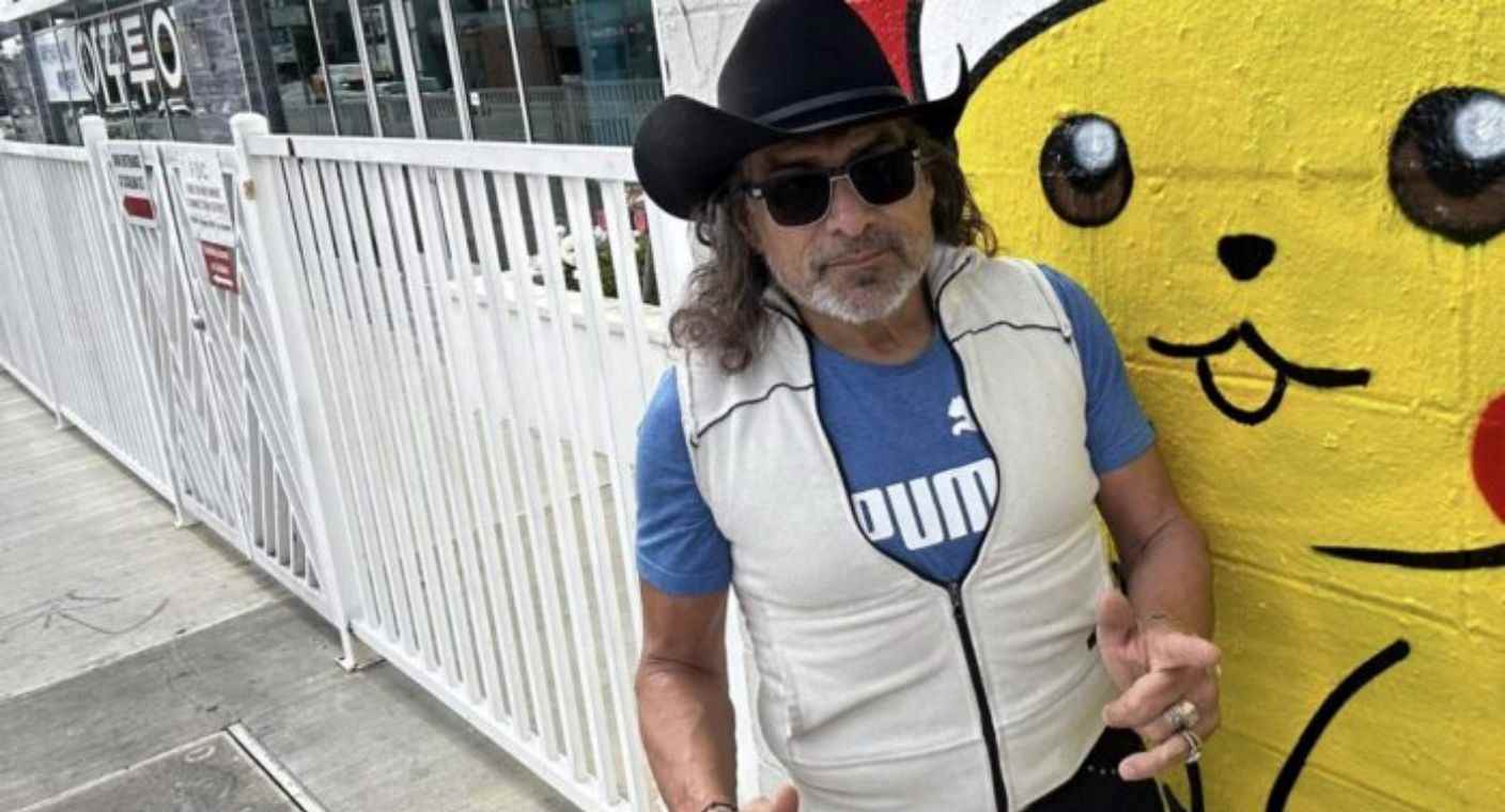 Asesinan a Jonathan Joss, actor de ‘King of the Hill’; queman su casa ...